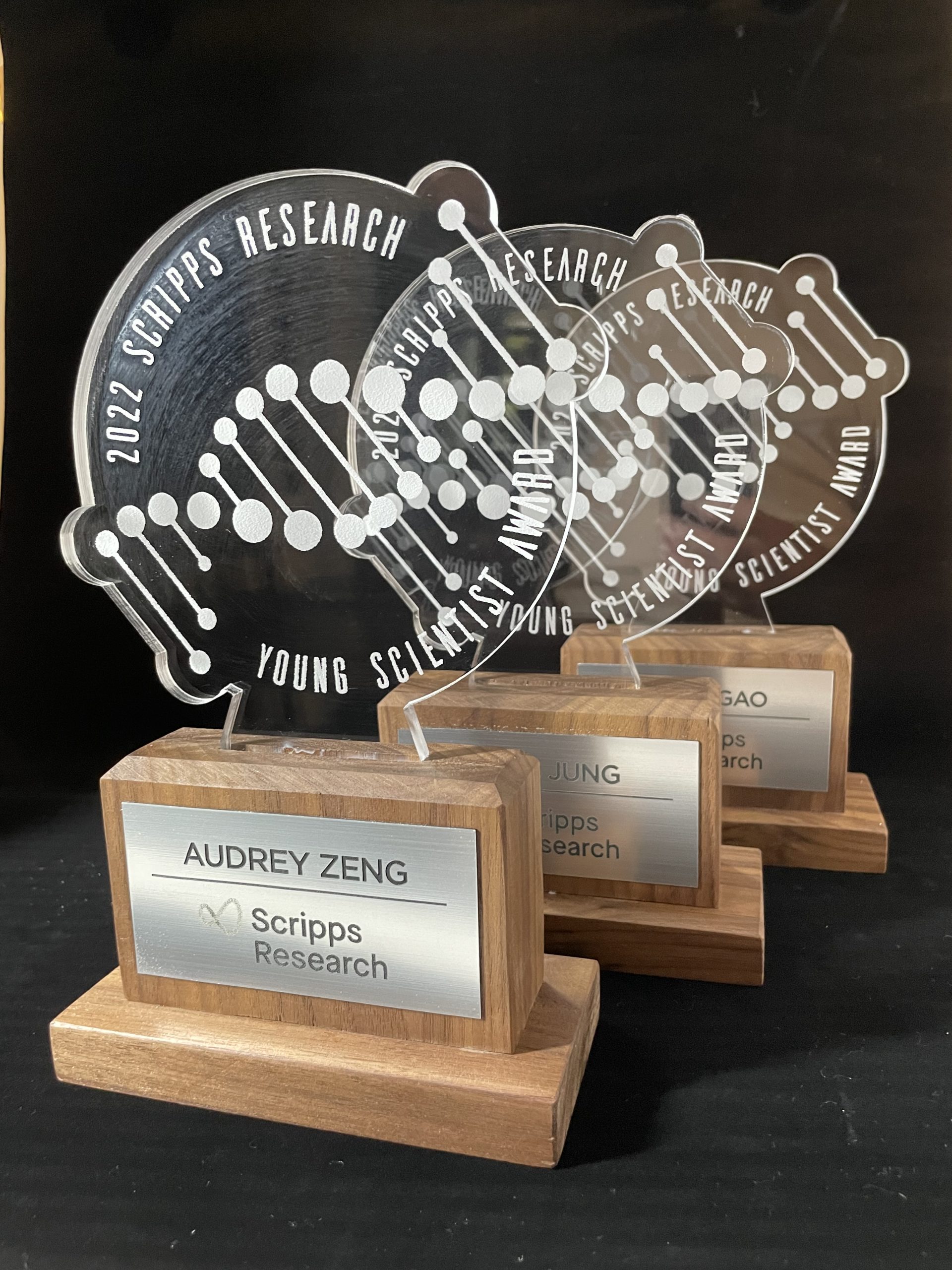 Three talented high school students receive 2022 Scripps Research Young ...